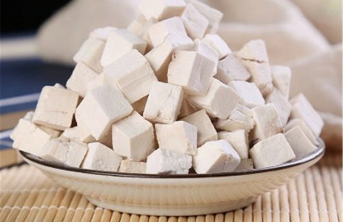 Bạch Linh (Bạch Phục Linh) - Công Dụng & Cách Dùng Dược Liệu